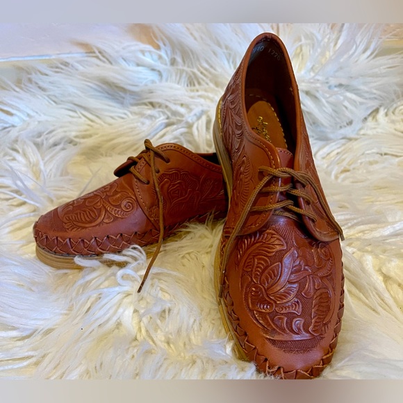 Tooled Leather Made in Mexico | Shoes | Tooled Leather Oxford Style ...